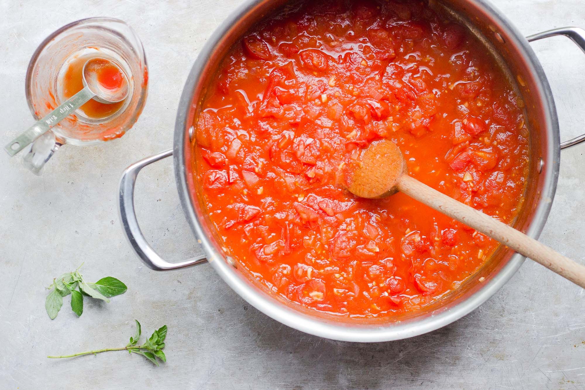 Italian Tomato paste ingredients sauce recipe - Alma